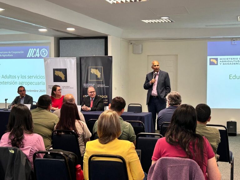 Con el respaldo del Ministerio de Agricultura y Ganadería y el IICA ...
